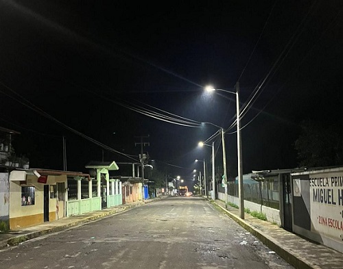 Invierte Ayuntamiento 16 6 Mdp En Alumbrado Público En 11 Colonias Y